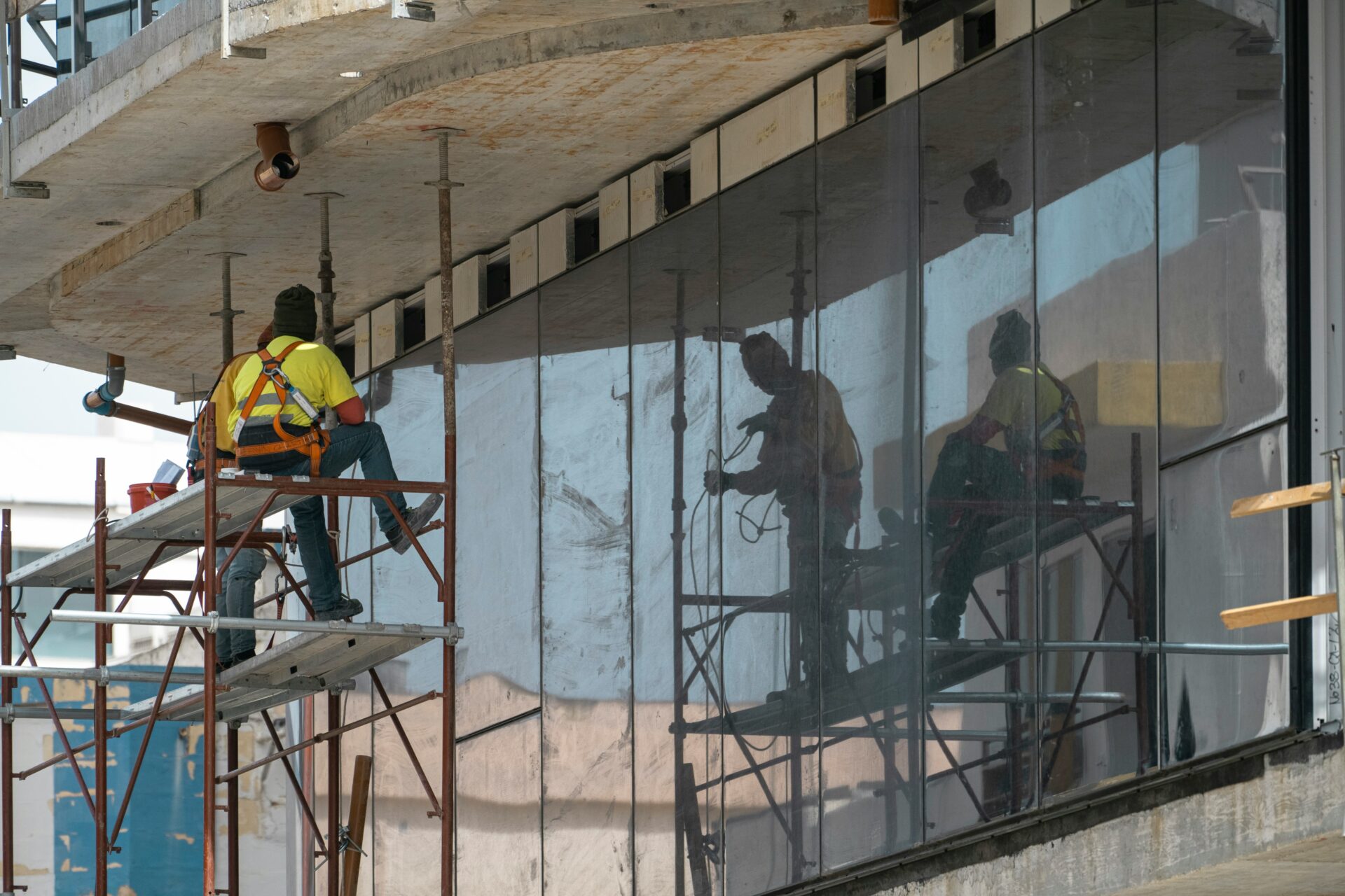 Typical Workday of a Filipino Construction Worker in Riyadh and Jeddah